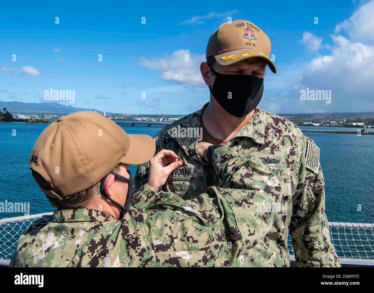 Command at sea insignia hi-res stock photography and images - Alamy