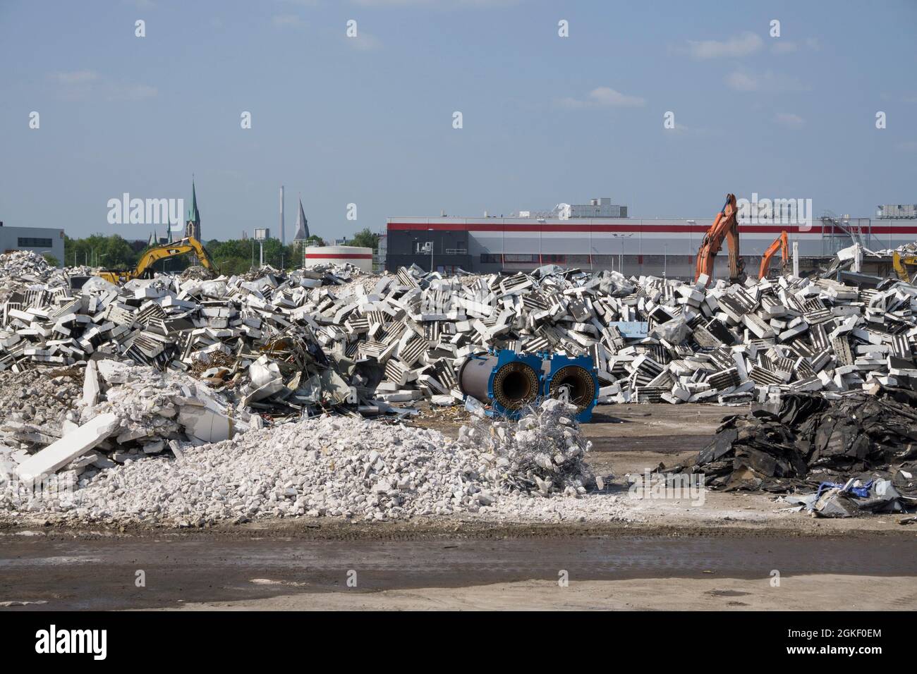 Demolition target hi-res stock photography and images - Alamy