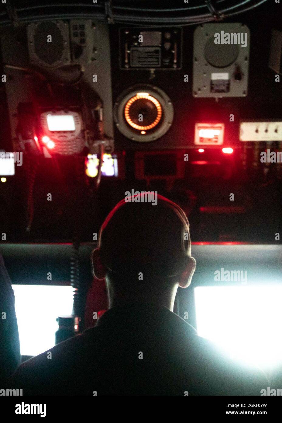 210403-N-VD554-2085 SOUTH CHINA SEA (April 3, 2021) – Seaman Travis ...