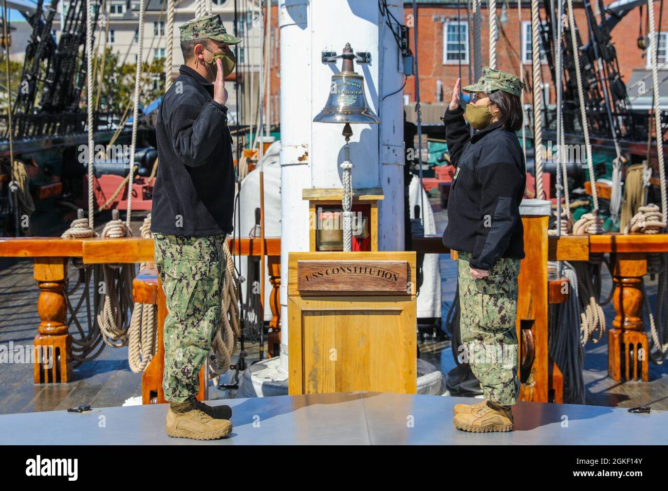 Navy cargo handling battalion 1 hi-res stock photography and images - Alamy