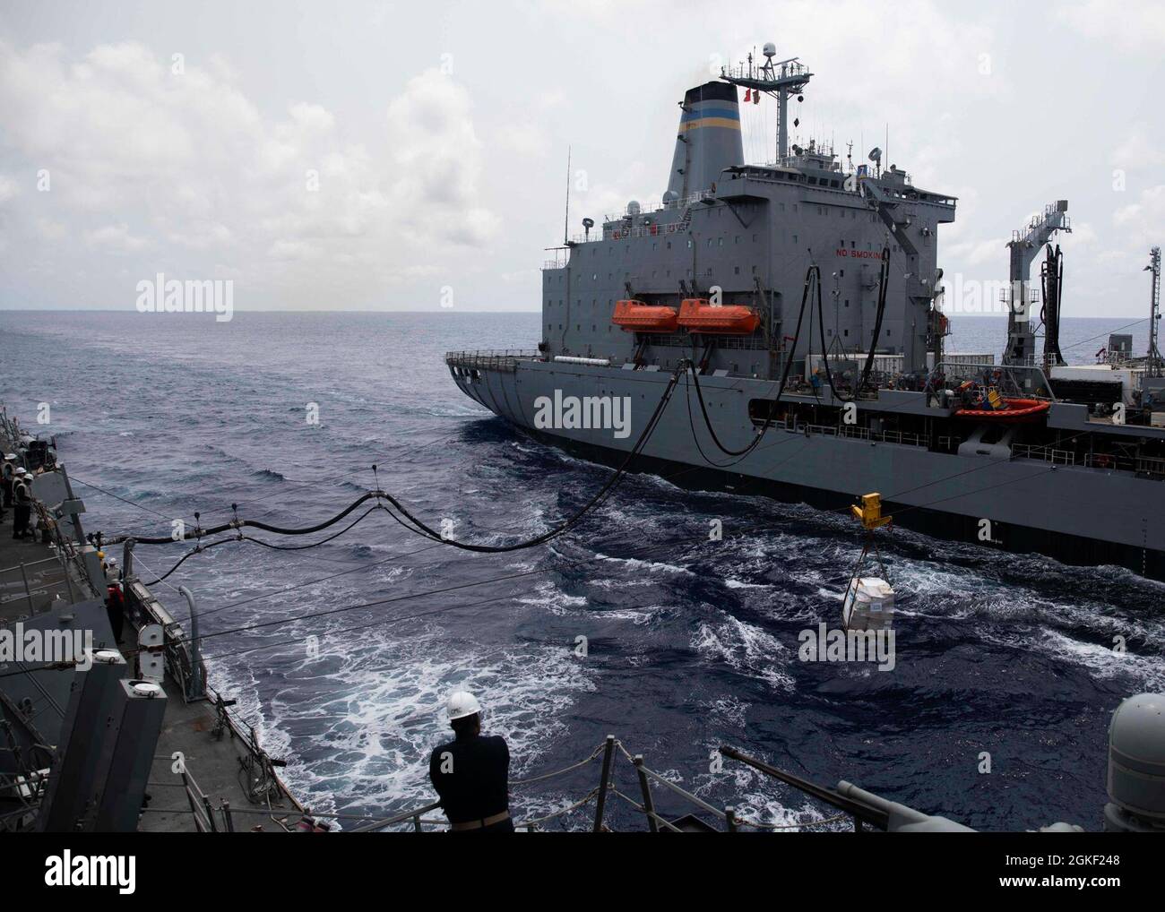 210404-N-VD554-1108 PHILIPPINE SEA (April 4, 2021) – The Arleigh Burke ...