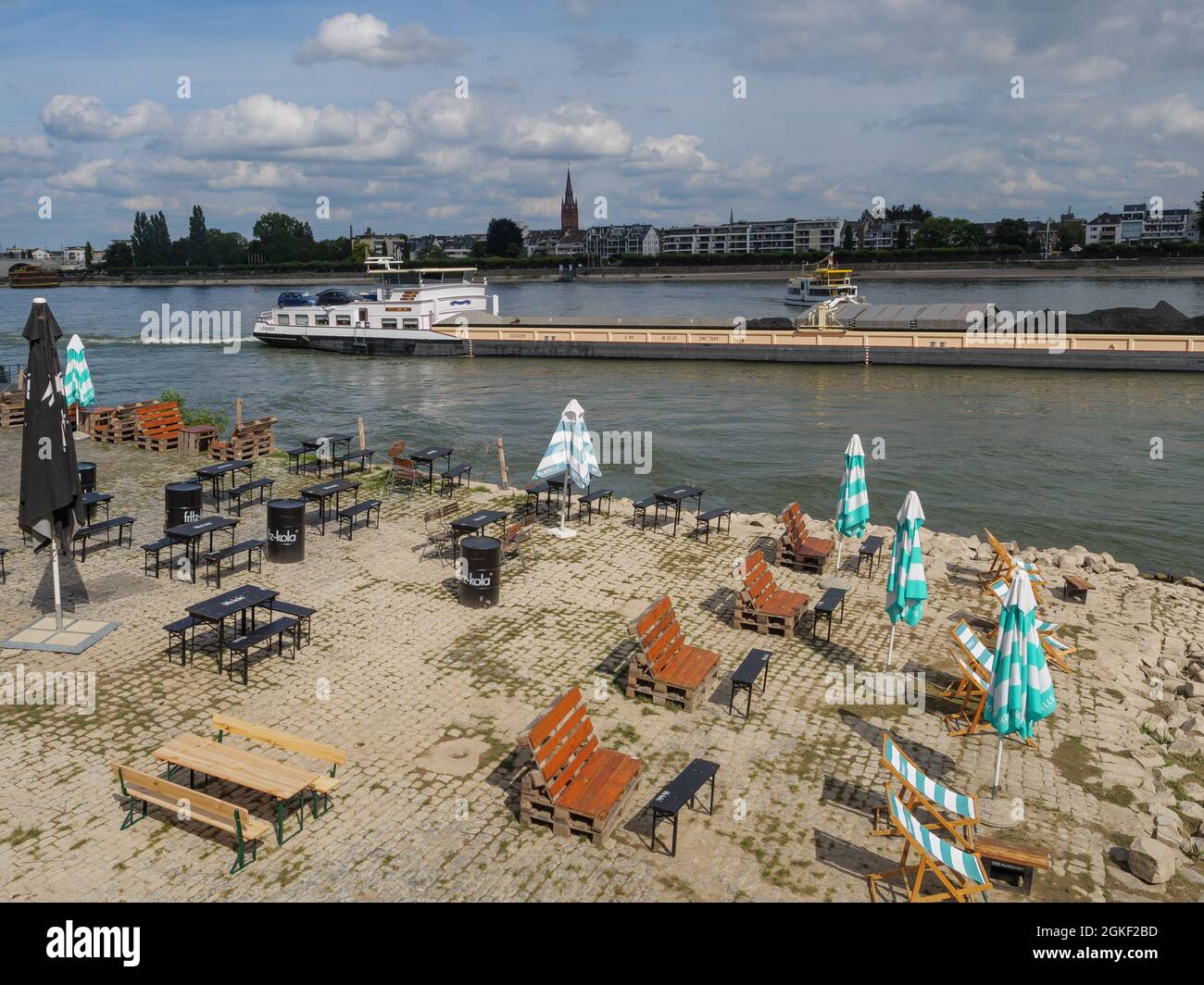 the city of Bonn and the river rhine Stock Photo - Alamy