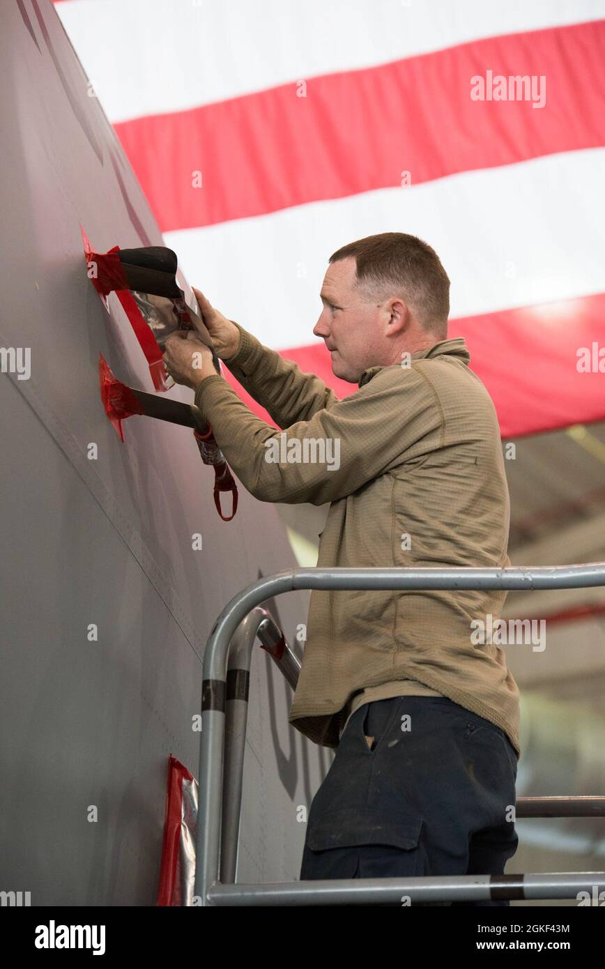 U.S. Air Force Tech. Sgt. Tony Scolaro, an aircraft maintainer at the ...
