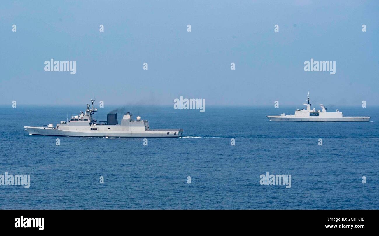 210406-N-JC800-1072 INDIAN OCEAN (April 6, 2021) - Amphibious transport ...