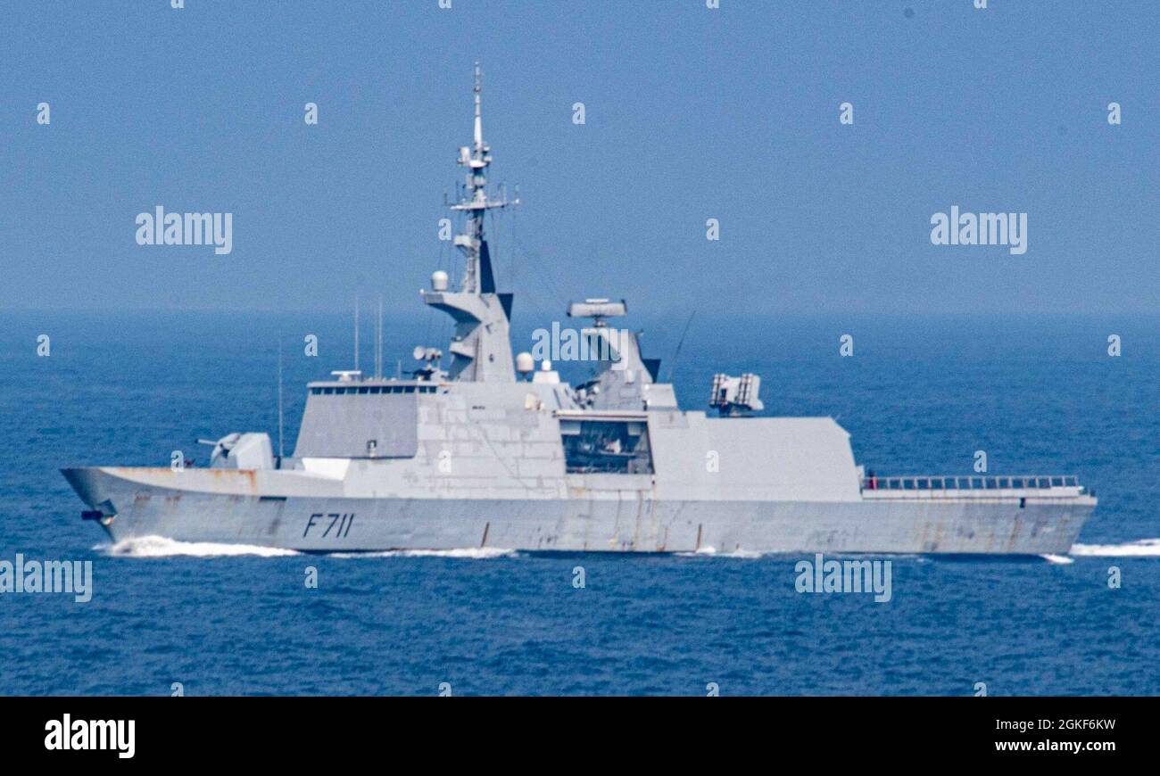 210406-N-JC800-1026 INDIAN OCEAN (April 6, 2021) - Amphibious transport ...