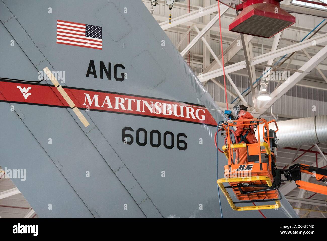U.S. Air Force Tech. Sgt. Tony Scolaro, an aircraft maintainer at the ...