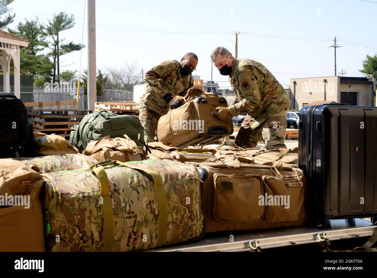 U.S. Air Force Staff Sgt. Rodney Pollard, left, and Tech. Sgt. Robert ...