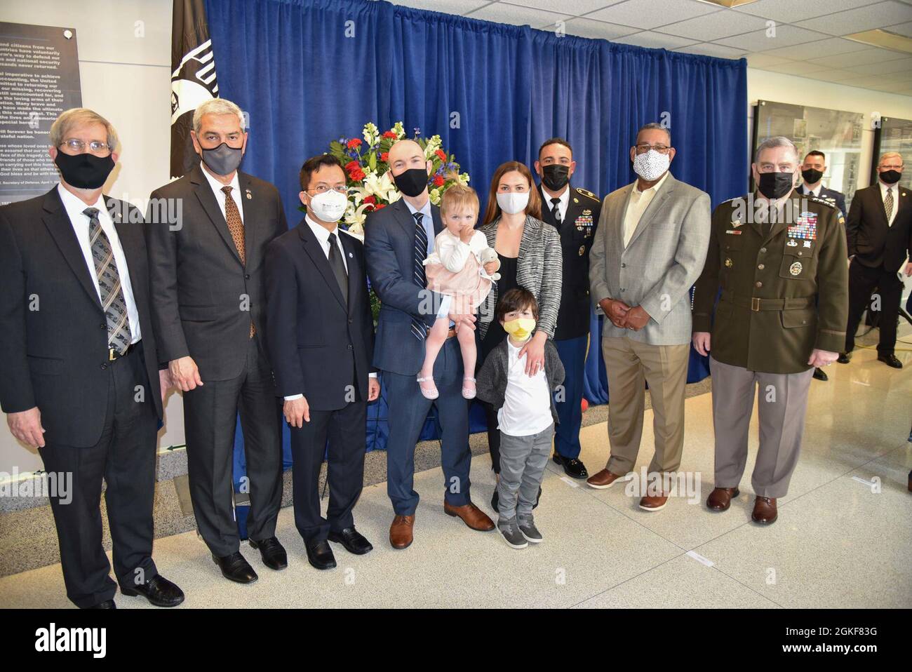 (From left to right) Frank Miller, former Defense Attache to Vietnam ...