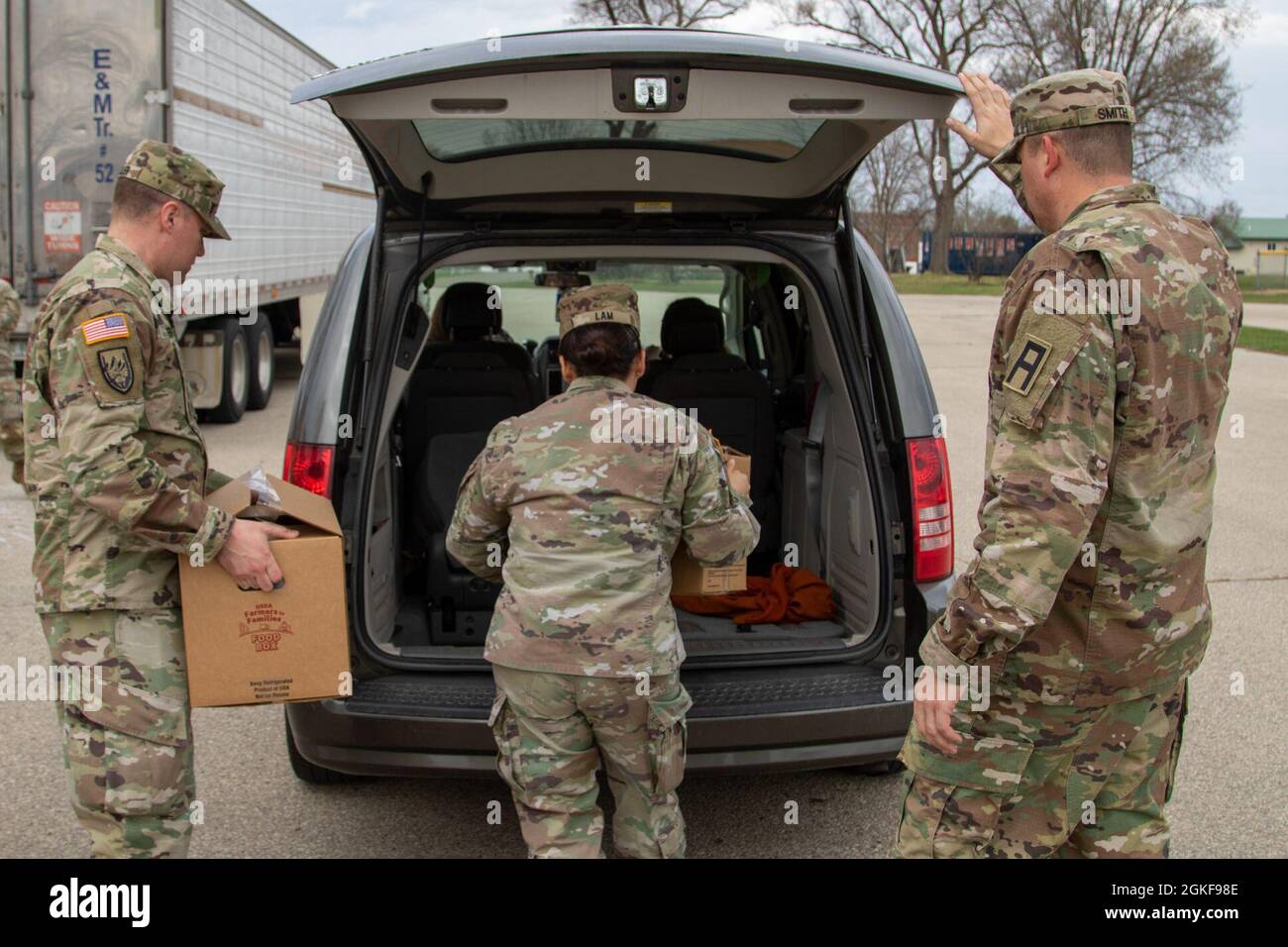 Soldiers from 1st Battalion, 337th Brigade Support Battalion, 181st ...