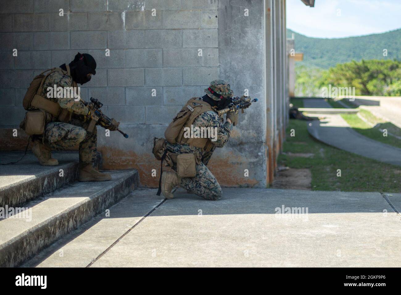 U.S. Marines with 2d Battalion, 2d Marines conduct urban operations ...