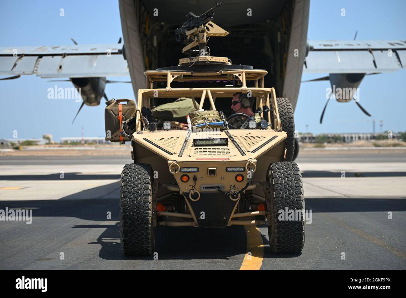 U.S. Air Force Airmen assigned to the 75th Expeditionary Airlift ...