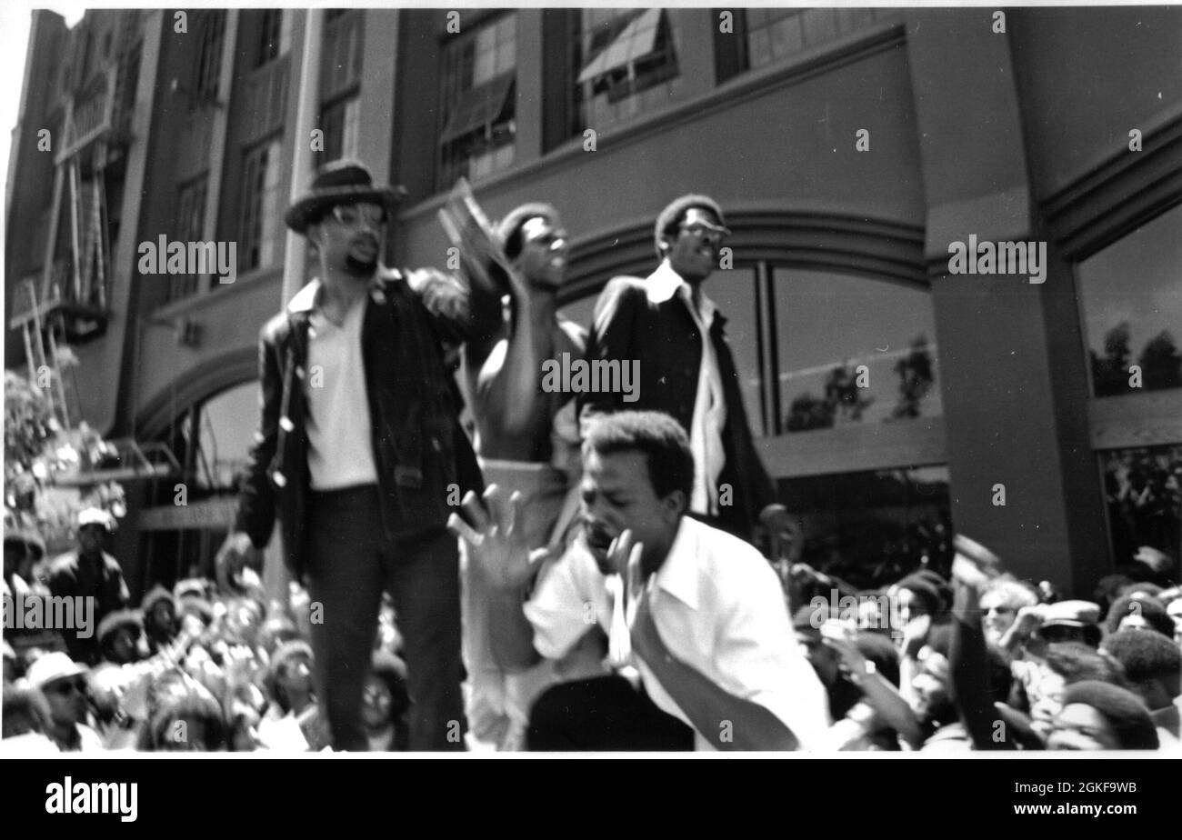 Berkeley protest 1960s hi-res stock photography and images - Alamy