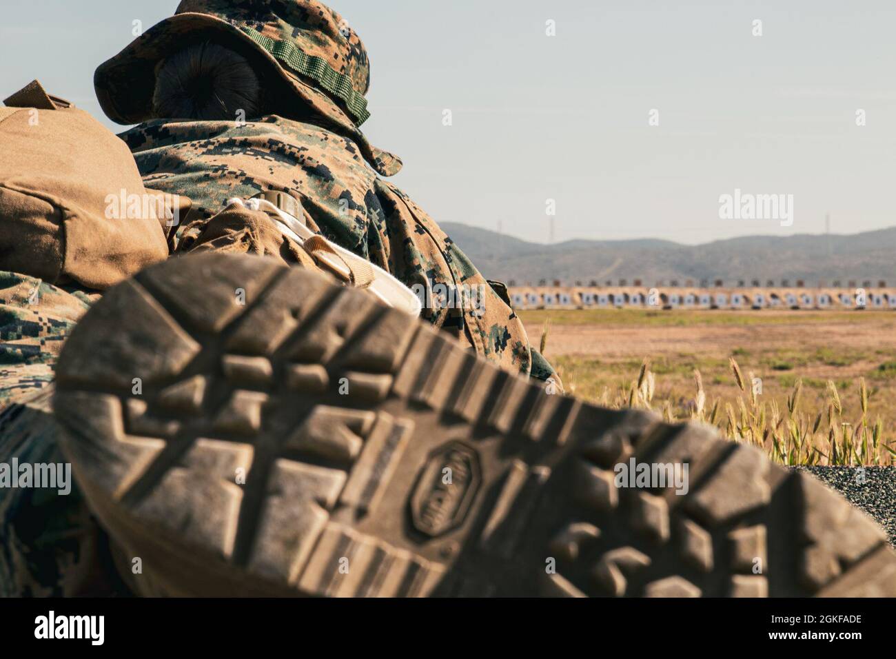 A Marine Corps recruit with Lima Company, 3rd Recruit Training ...