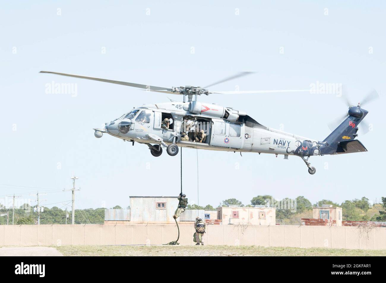 VIRGINIA BEACH, Va. (April 7, 2021) - Explosive ordnance disposal (EOD ...
