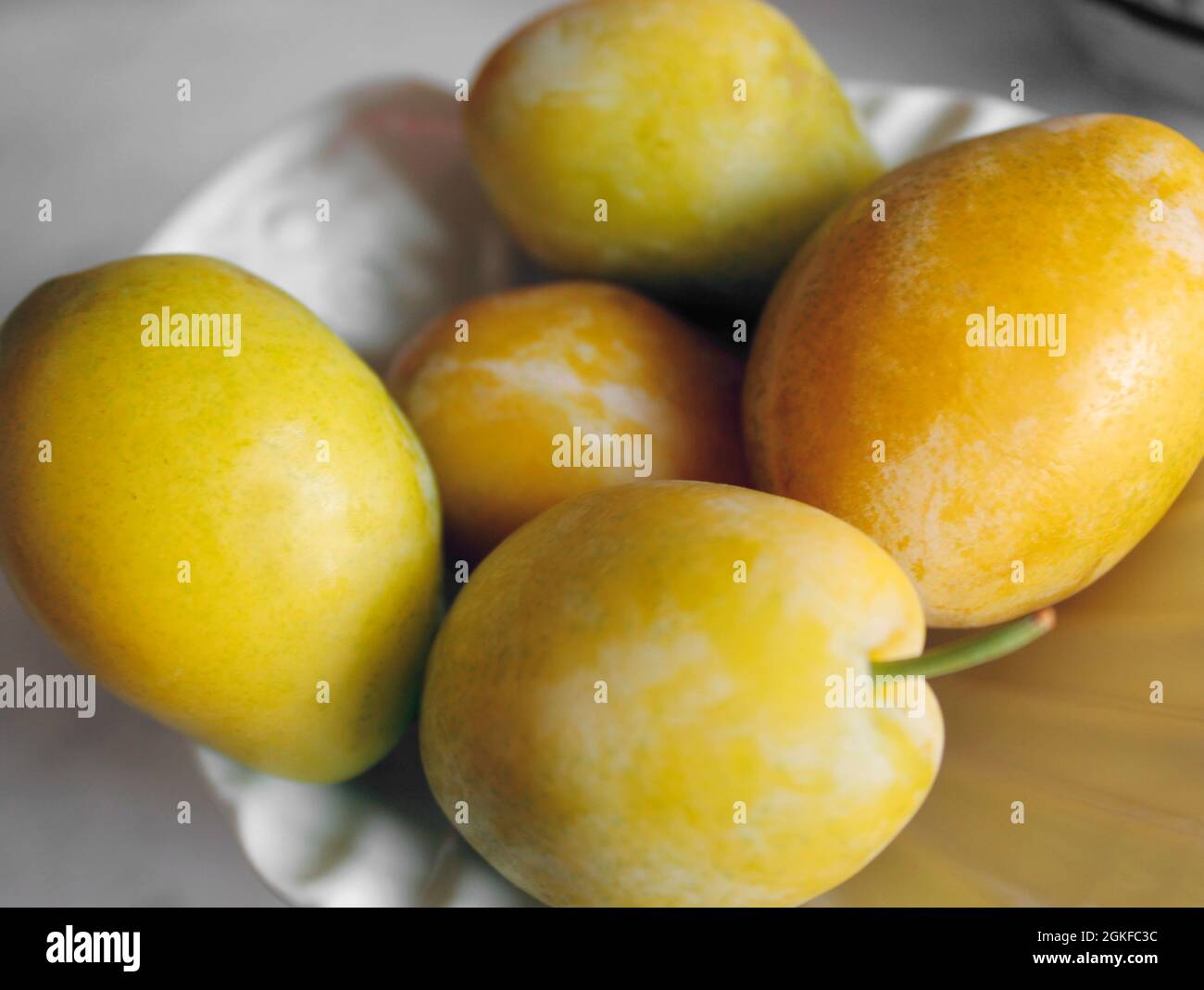 Yellow and plump fruit hi-res stock photography and images - Alamy
