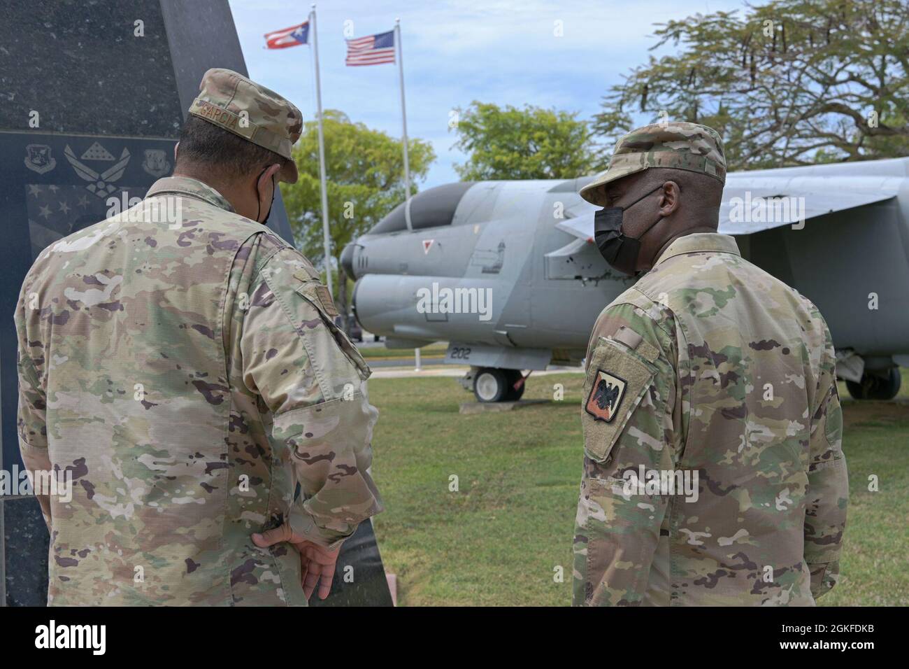 U.S. Air Force Chief Master Sgt. Maurice L. Williams, left, command ...