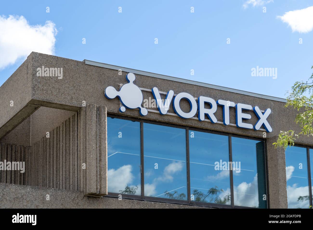 Playable fountains hi-res stock photography and images - Alamy