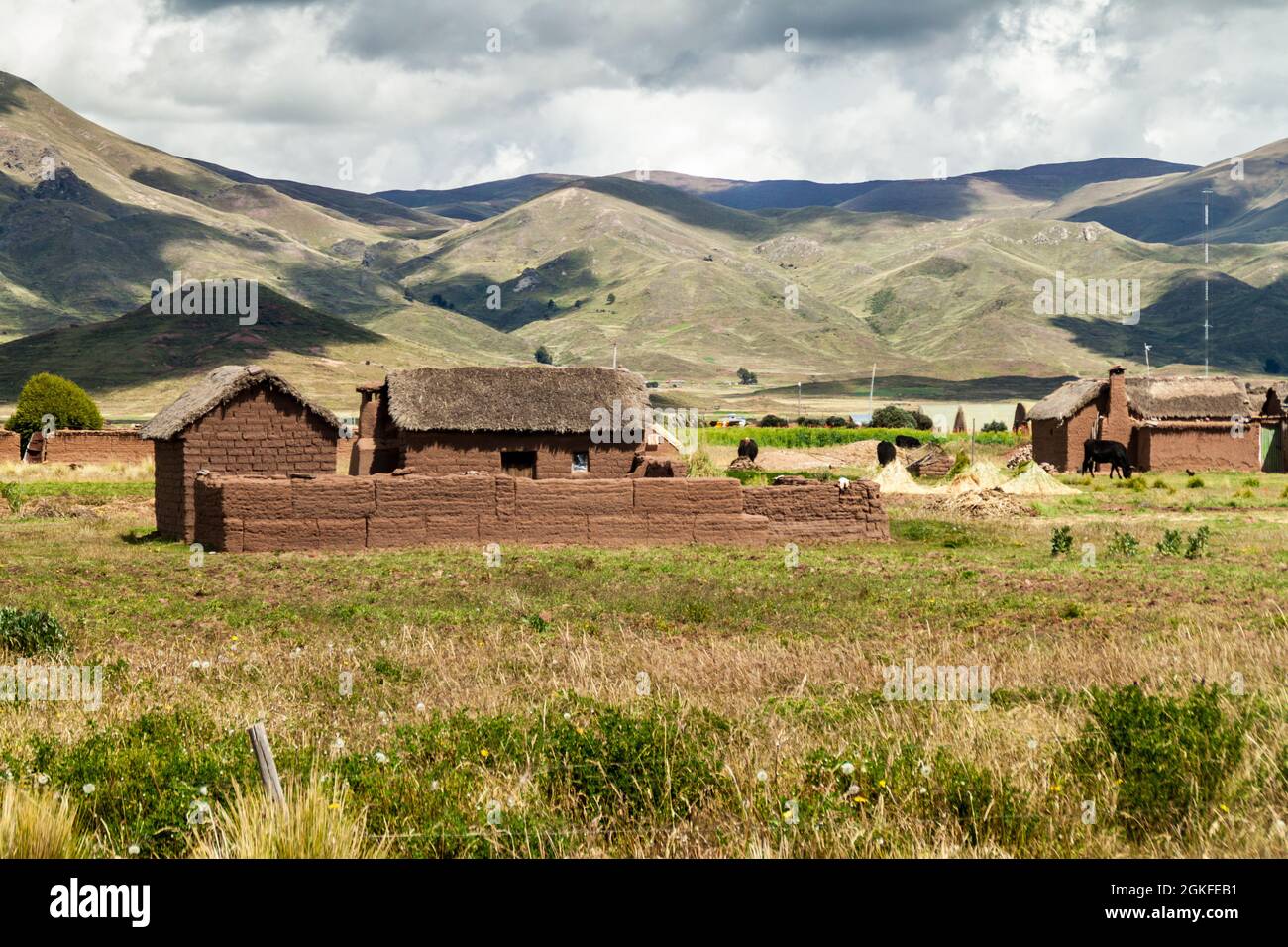 Rural bolivia adobe hi-res stock photography and images - Alamy