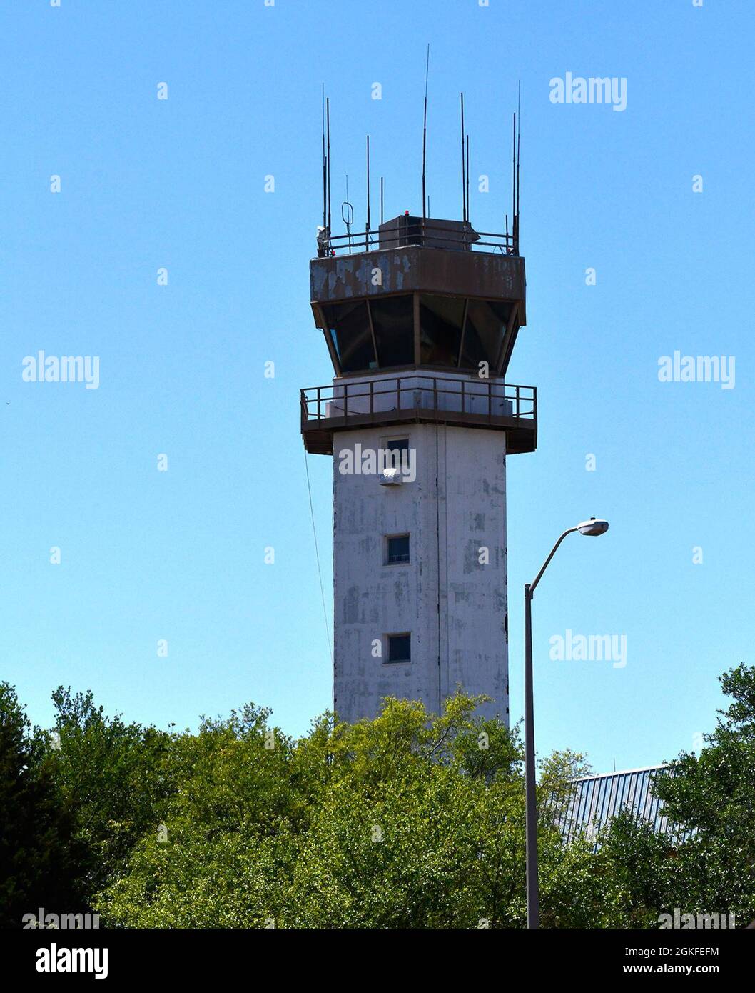 Michael Elmes works at the Fort Polk Airfield air control tower Stock ...