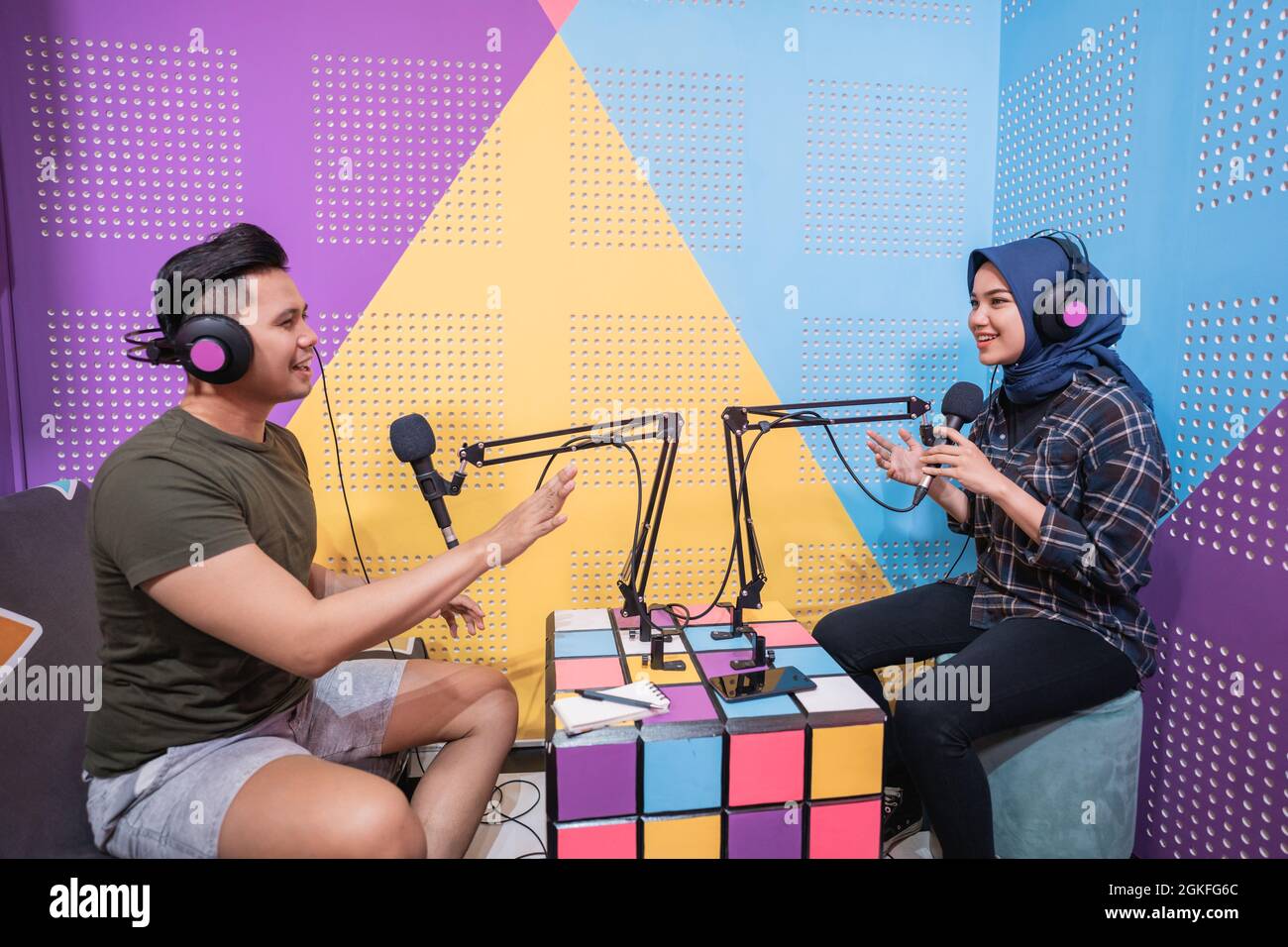 Muslim woman recording podcast hi-res stock photography and images - Alamy