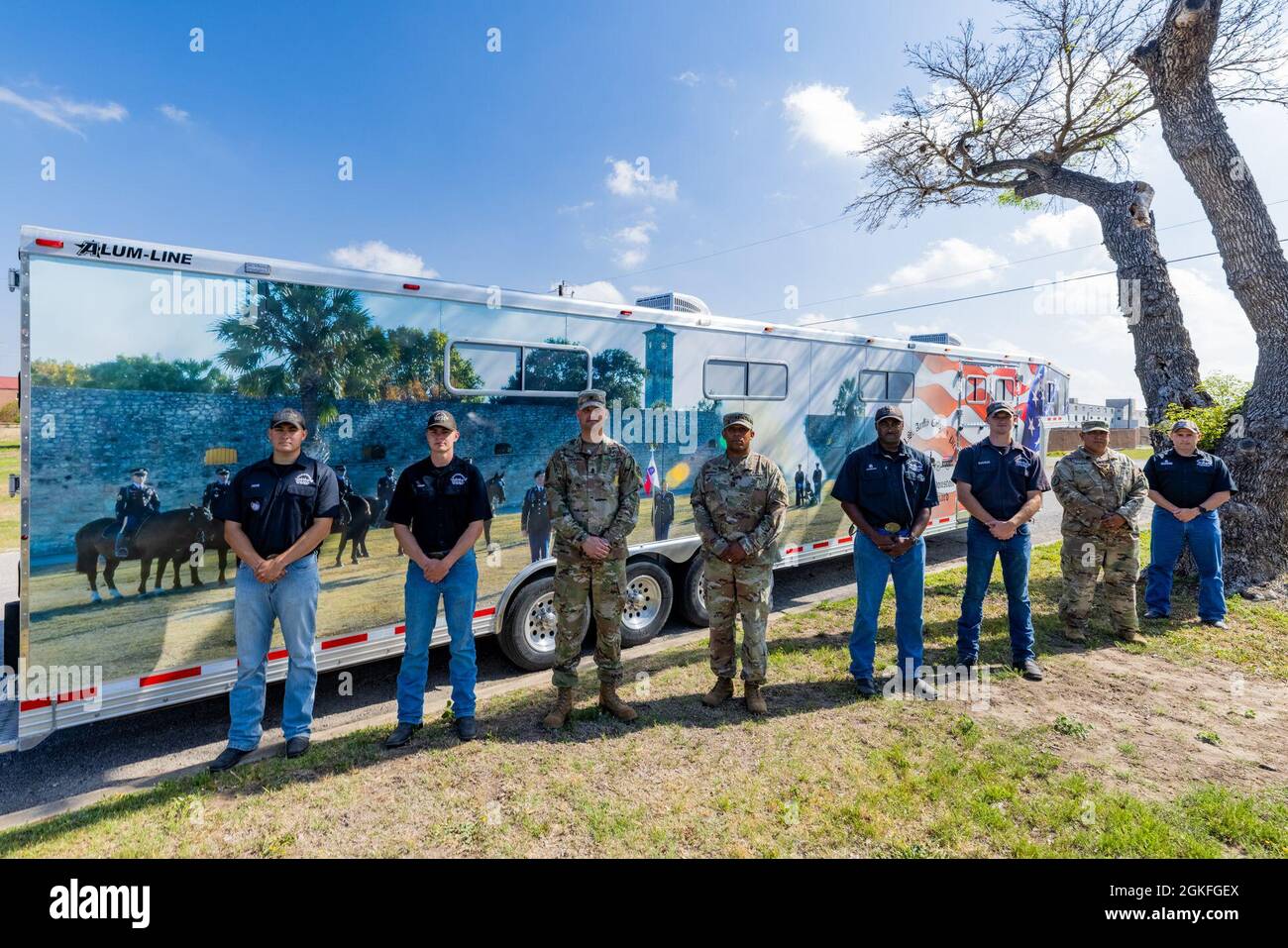 Members of the Headquarters Support Company, Headquarters and ...
