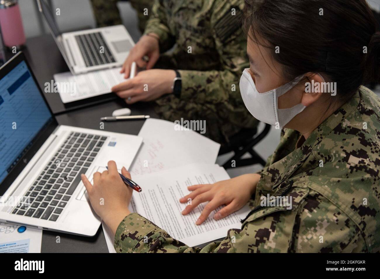 ANNAPOLIS, Md. (April 8, 2021) U.S. Naval Academy Midshipmen compete in ...