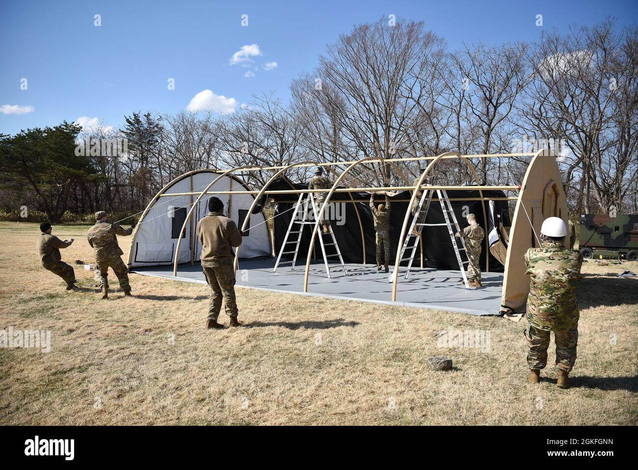 Tarp training hi-res stock photography and images - Alamy