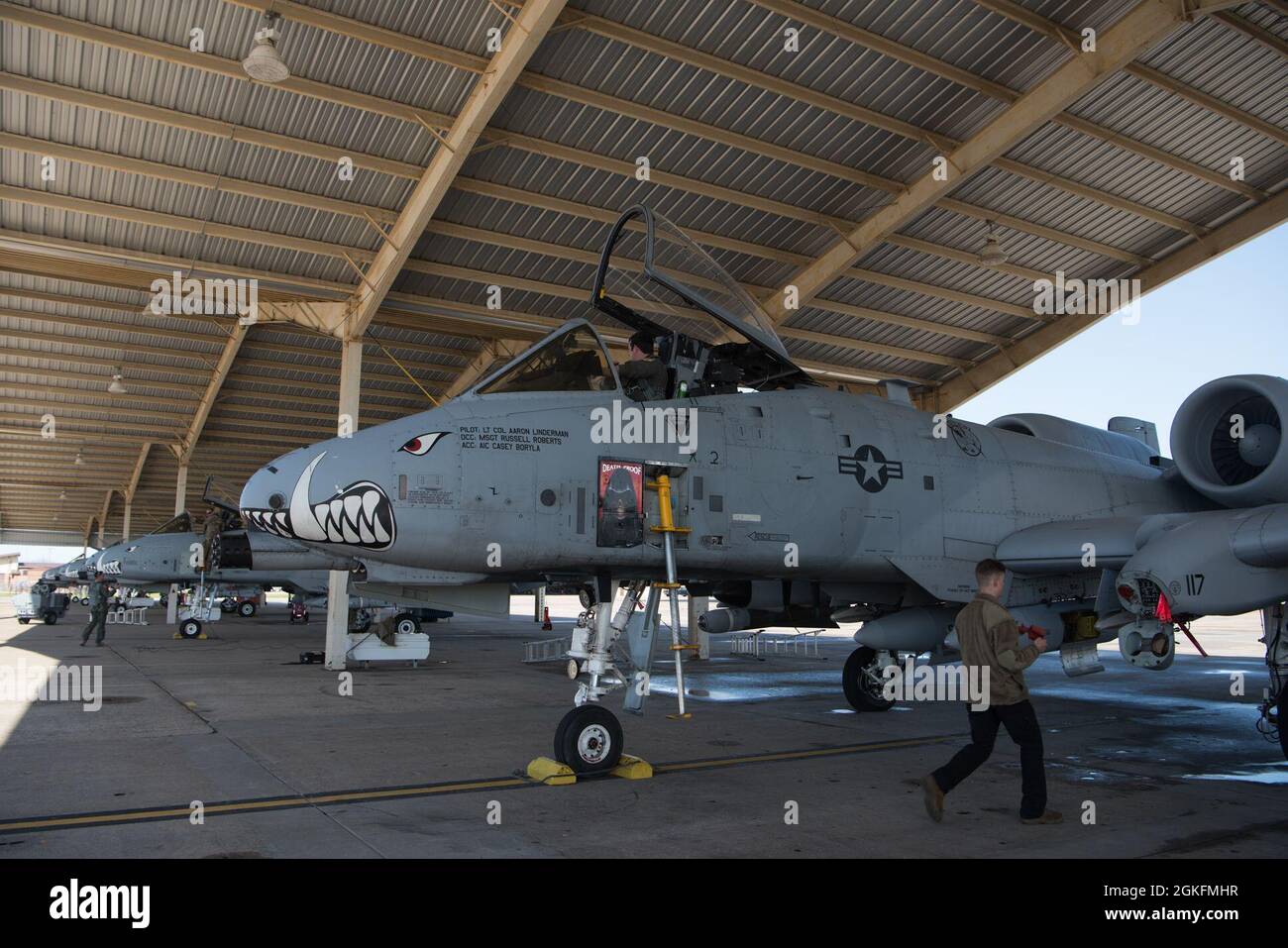 Airmen with the 442d Fighter Wing prepare A-10 Thunderbolt IIs for ...
