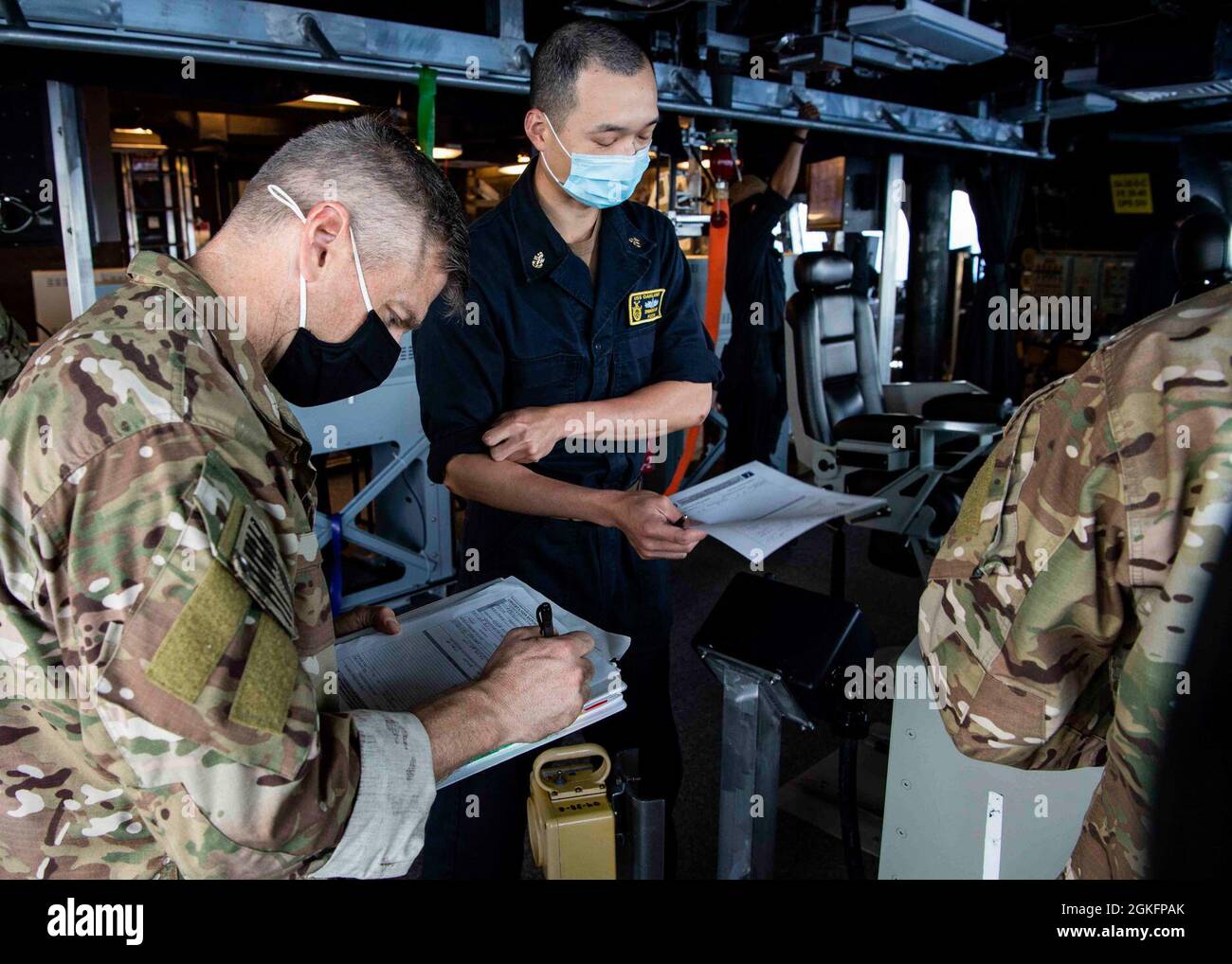 U s navy chief fire controlman hi-res stock photography and images - Alamy