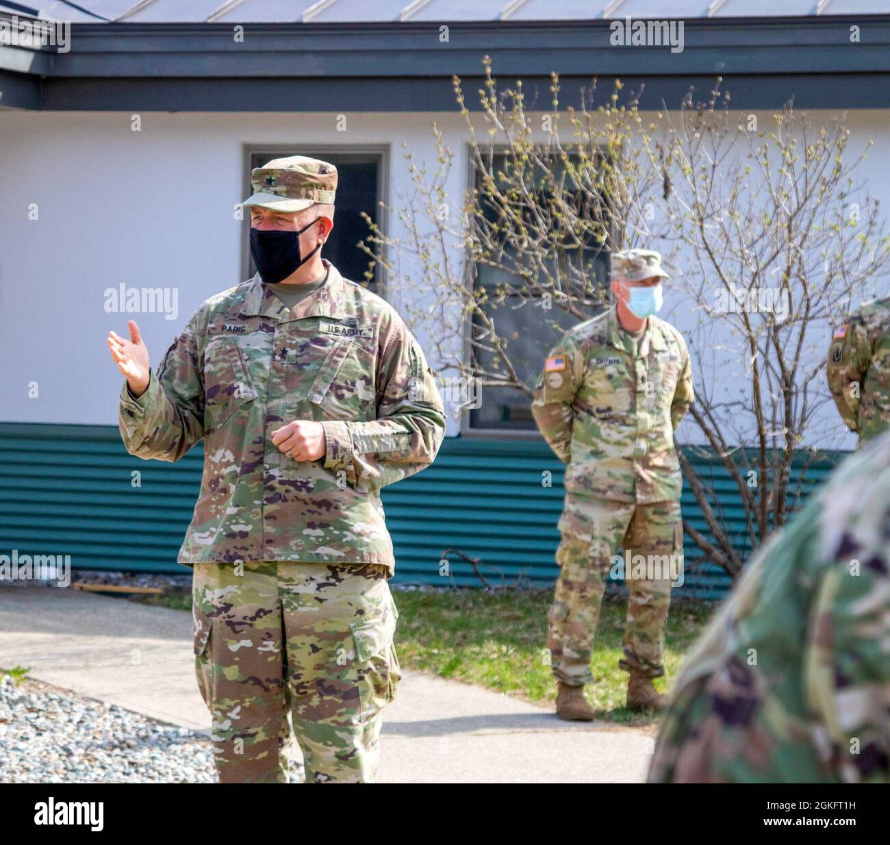 Gen. James Pabis and CSM Nathan Chipman honor the winners of the annual ...