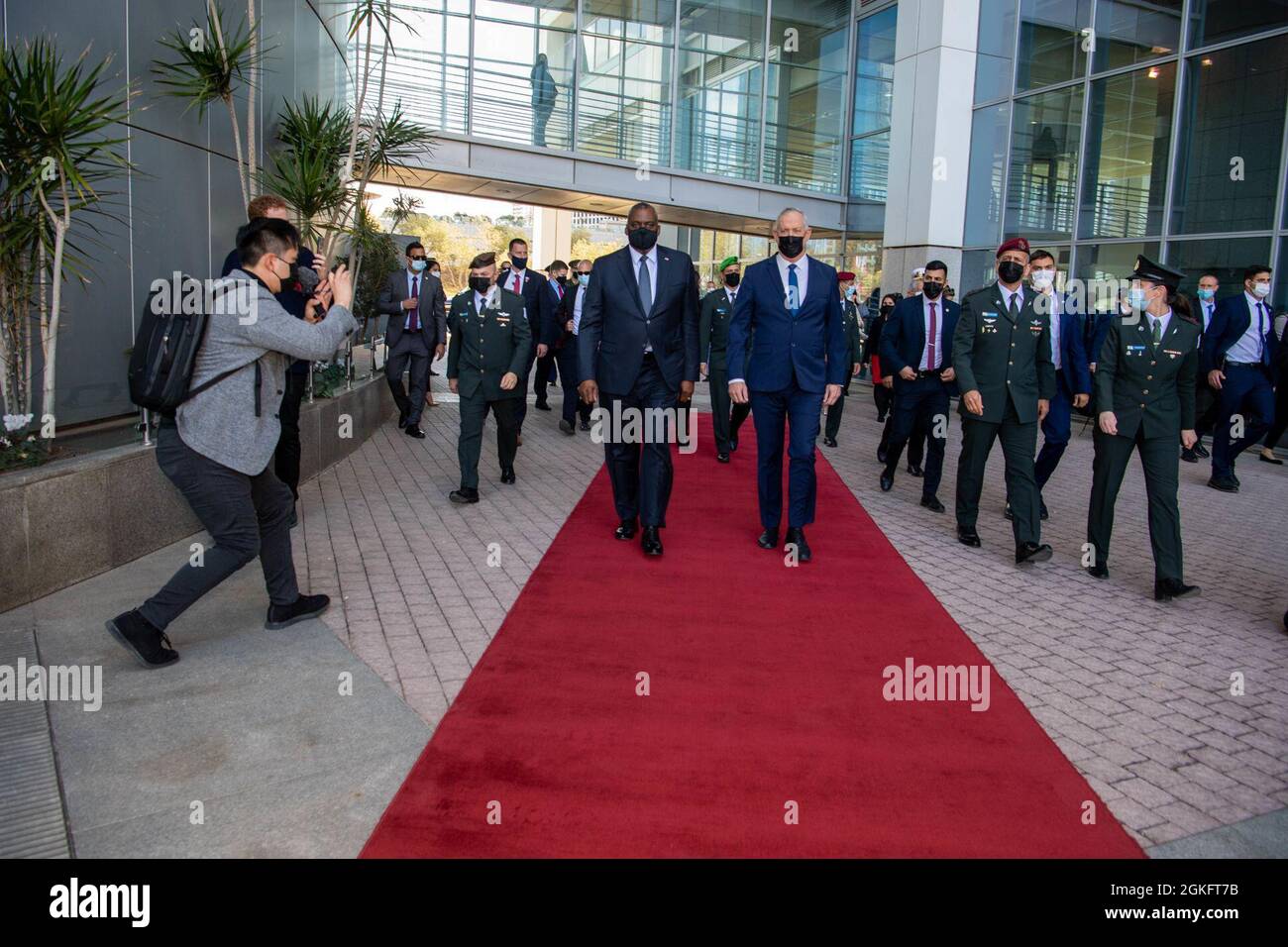 Secretary of Defense Lloyd J. Austin III and Israeli Minister of ...