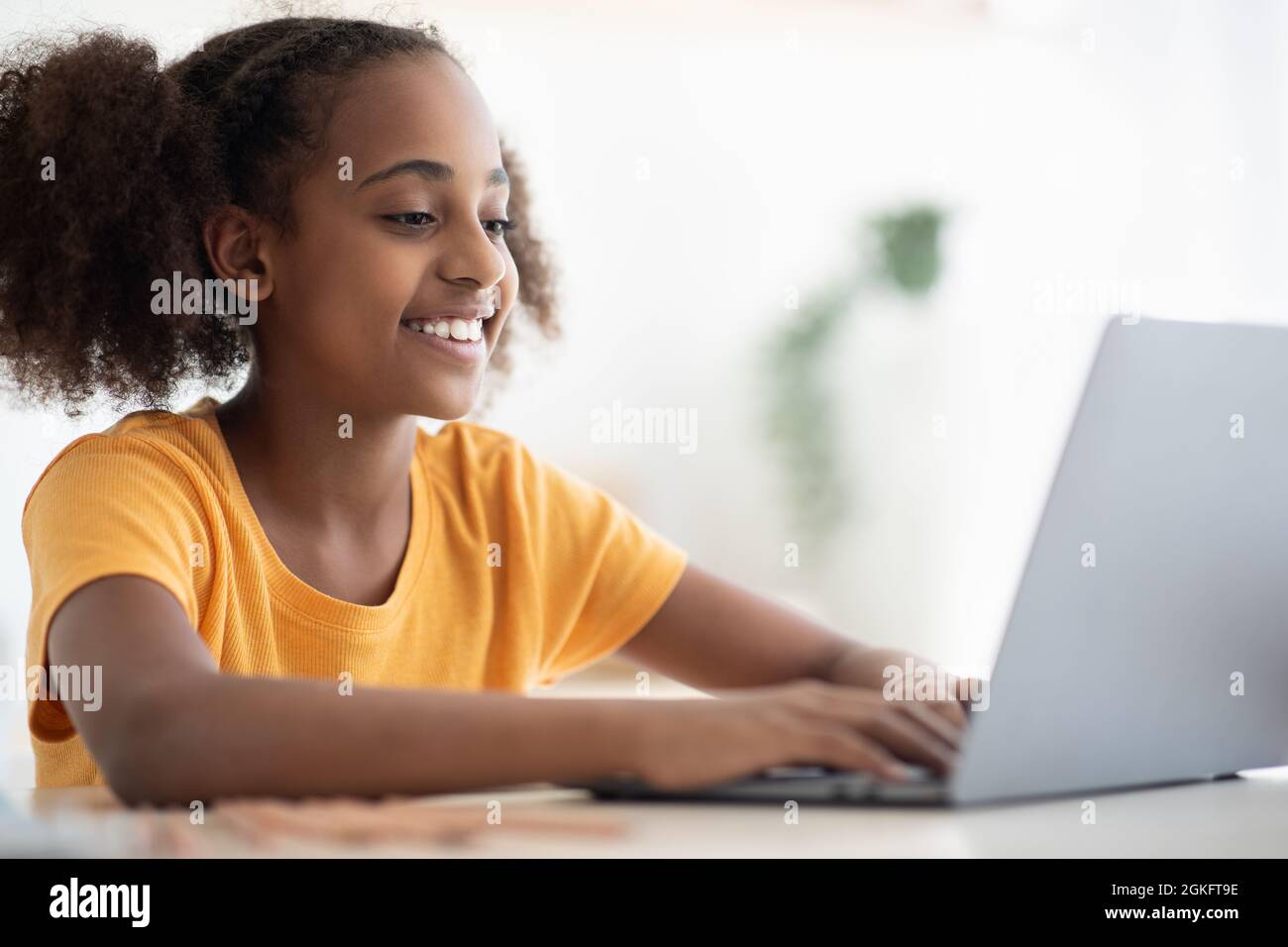 African teenager computer typing hi-res stock photography and images ...