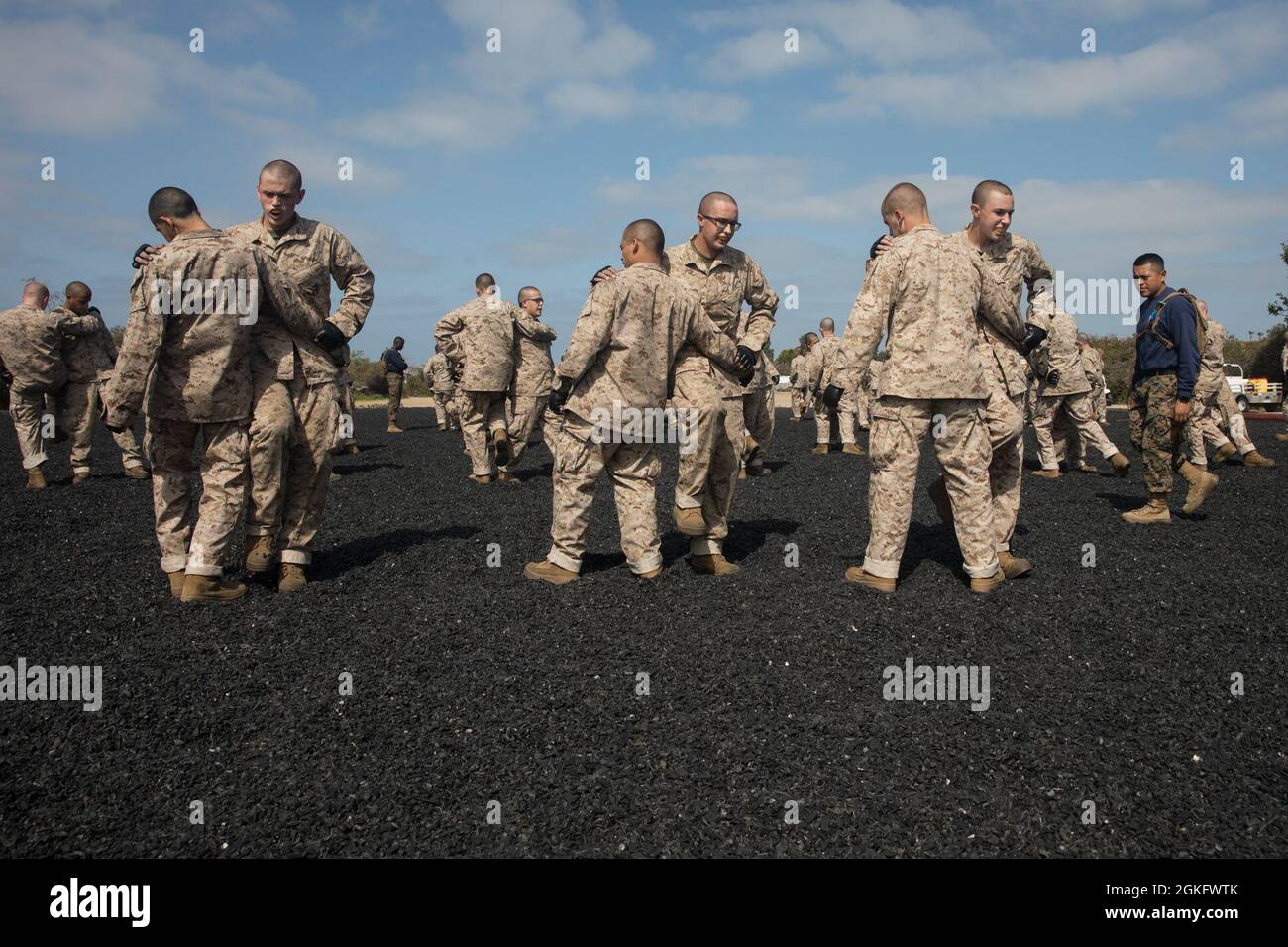 Recruits with Mike Company, 3rd Recruit Training Battalion, execute a ...