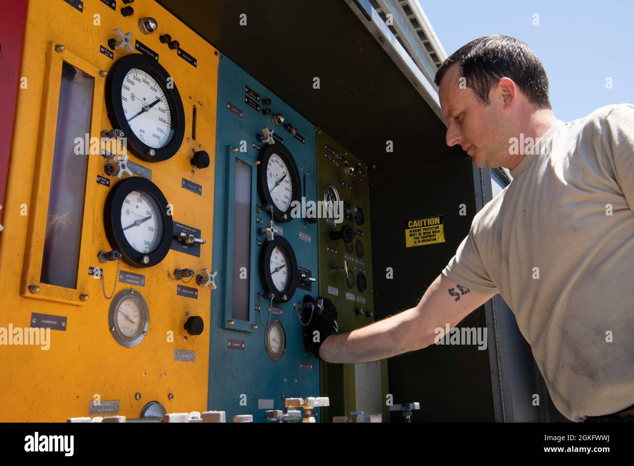 U.S. Air Force Master Sgt. Erik Sheppard, a 125th Fighter Wing aircraft ...