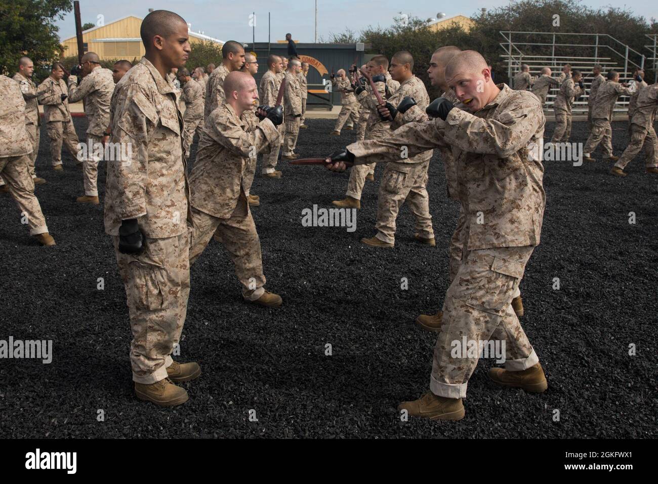 Recruits with Mike Company, 3rd Recruit Training Battalion, practice ...