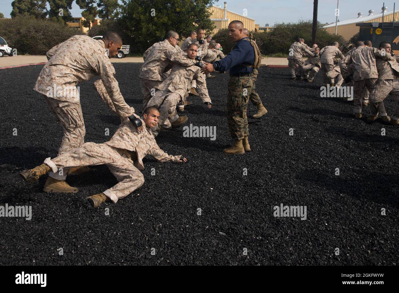 Recruits with Mike Company, 3rd Recruit Training Battalion, execute a ...