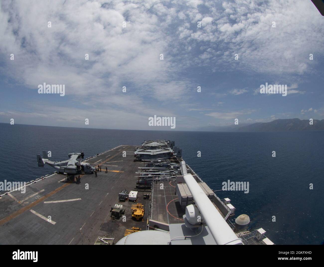 210412-N-IV962-2018 MINDORO STRAIT (April 12, 2021) – The amphibious ...