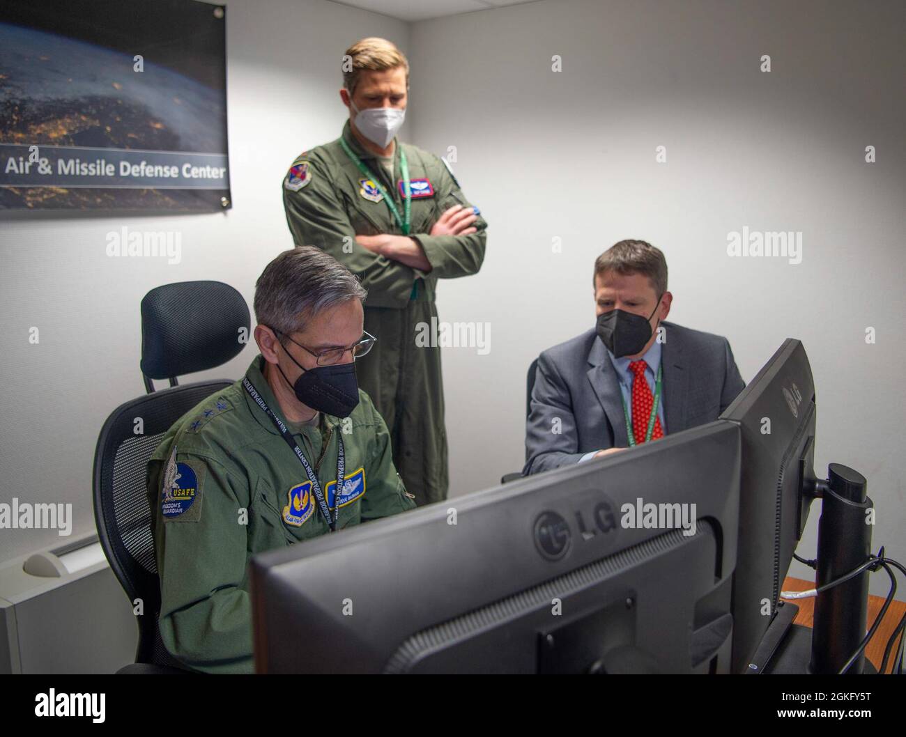 Us deputy commander lt gen hi-res stock photography and images - Alamy