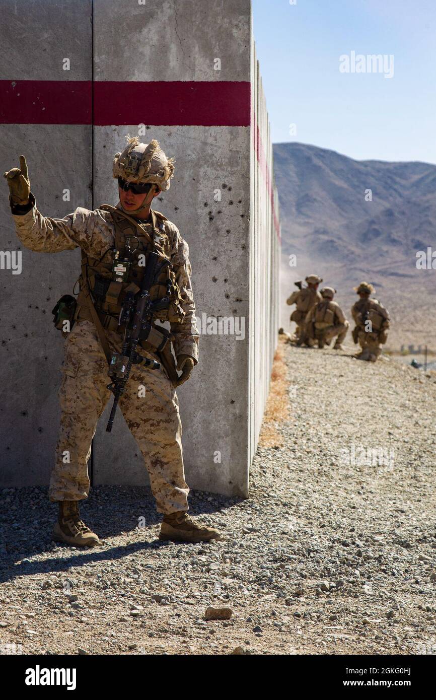 Urbanwarfare hi-res stock photography and images - Alamy