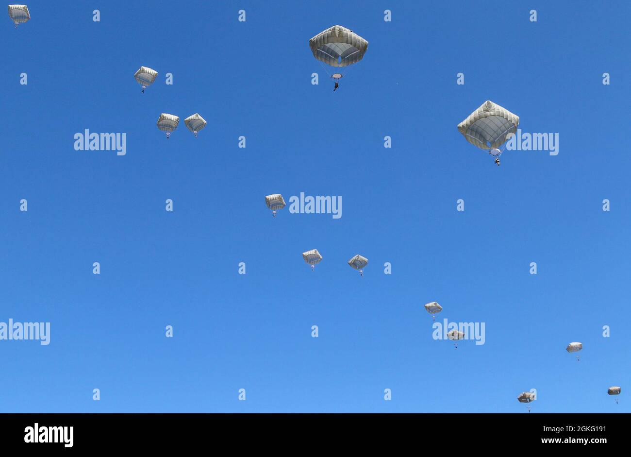 Female Paratroopers from the 82nd Airborne Division drop towards Sicily ...