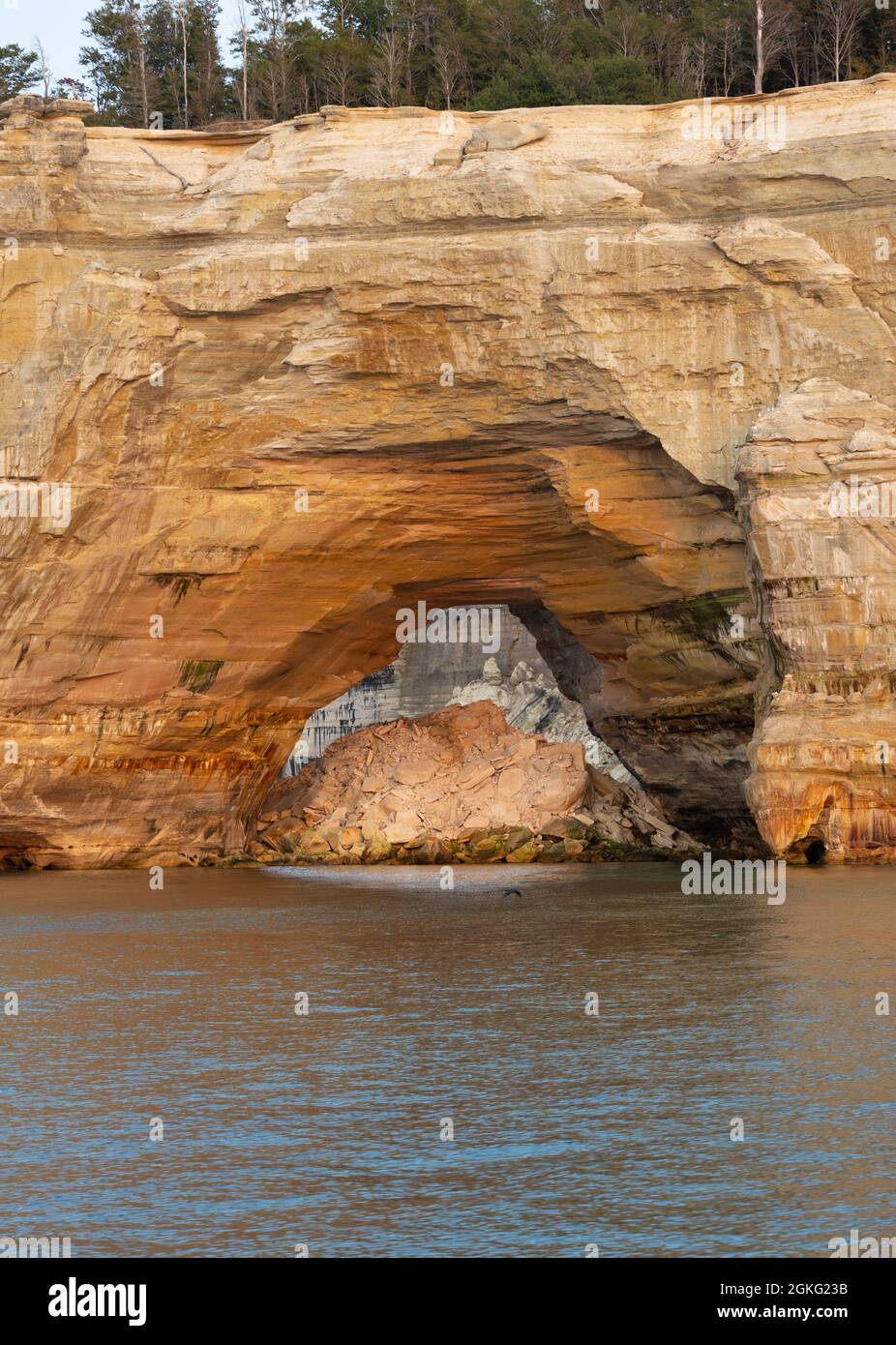 Natural arch along Pictured Rocks National Lakeshore Stock Photo - Alamy