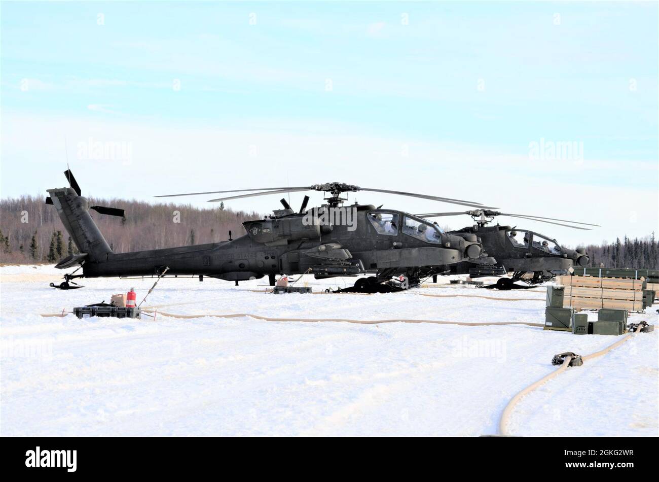 AH-64 Apaches with 1st Attack Reconnaissance Battalion, 25th Aviation ...