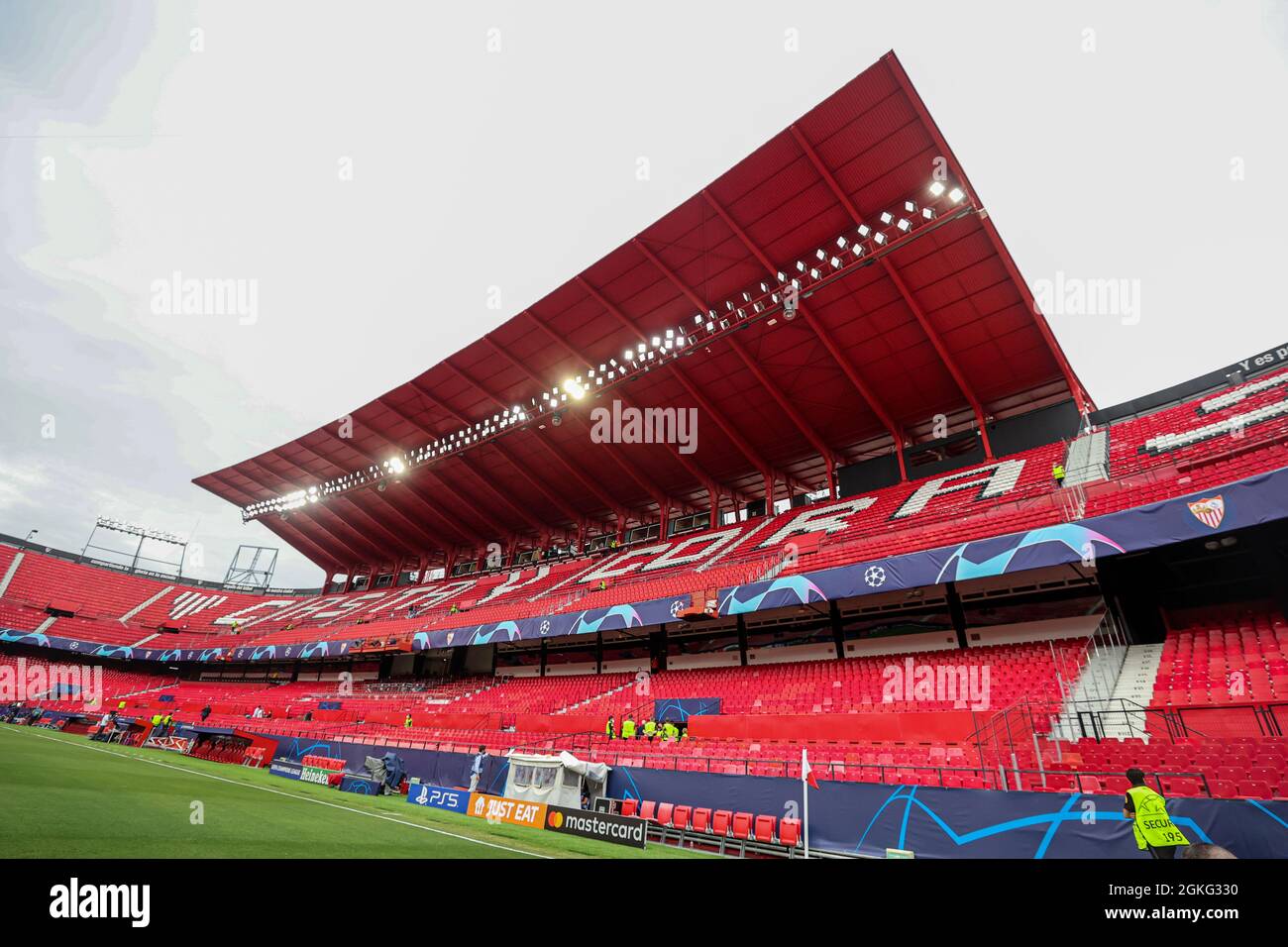 Seville stadium fc hi-res stock photography and images - Alamy