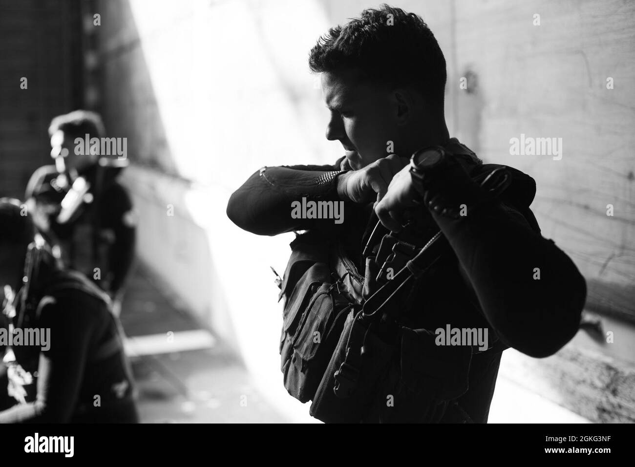 PACIFIC OCEAN (April 13, 2021) U.S. Marine Corps Sgt. Edward Ledwith, a ...