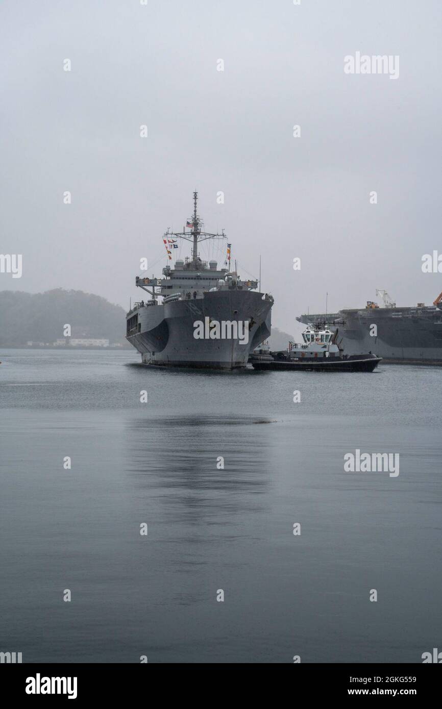 YOKOSUKA, Japan (April 14, 2021) - U.S. 7th Fleet flagship USS Blue ...