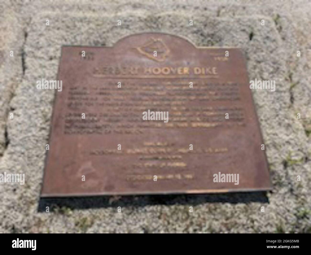 The official state marker for the Herbert Hoover Dike Stock Photo - Alamy