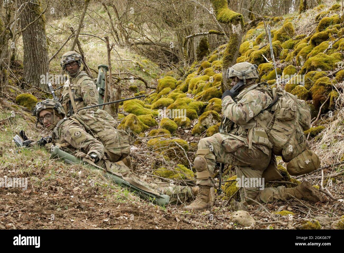 U.S. Army Soldiers, assigned to the Outlaw Troop Red Platoon 4th ...