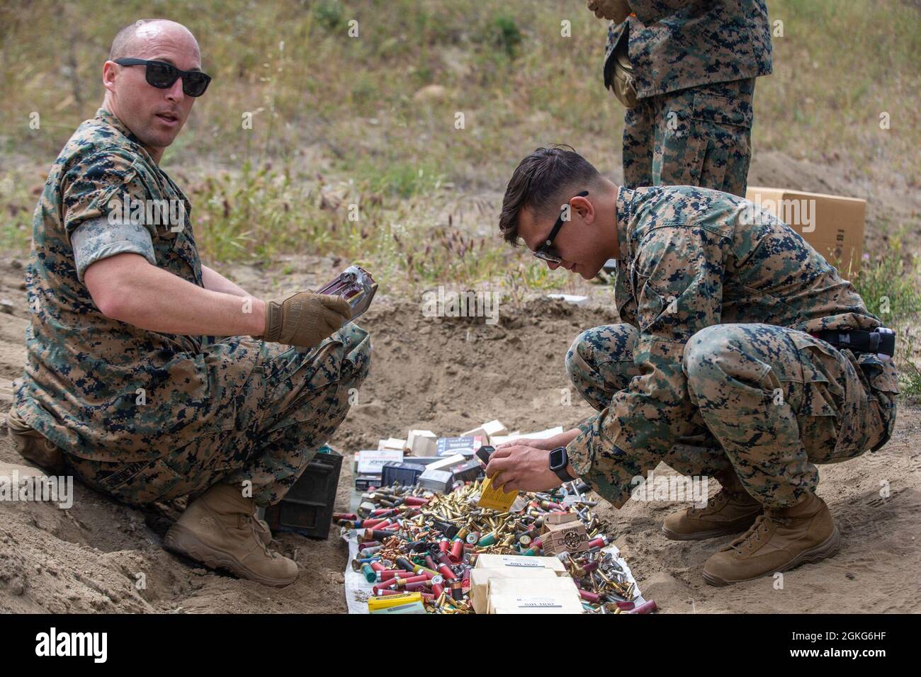 U.S. Marines with multiple explosive ordnance disposal units from ...