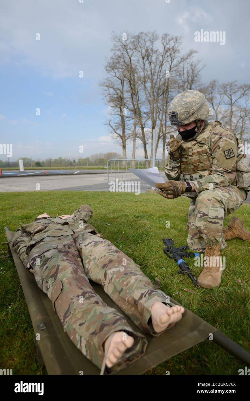 9 line medical evacuation hi-res stock photography and images - Alamy