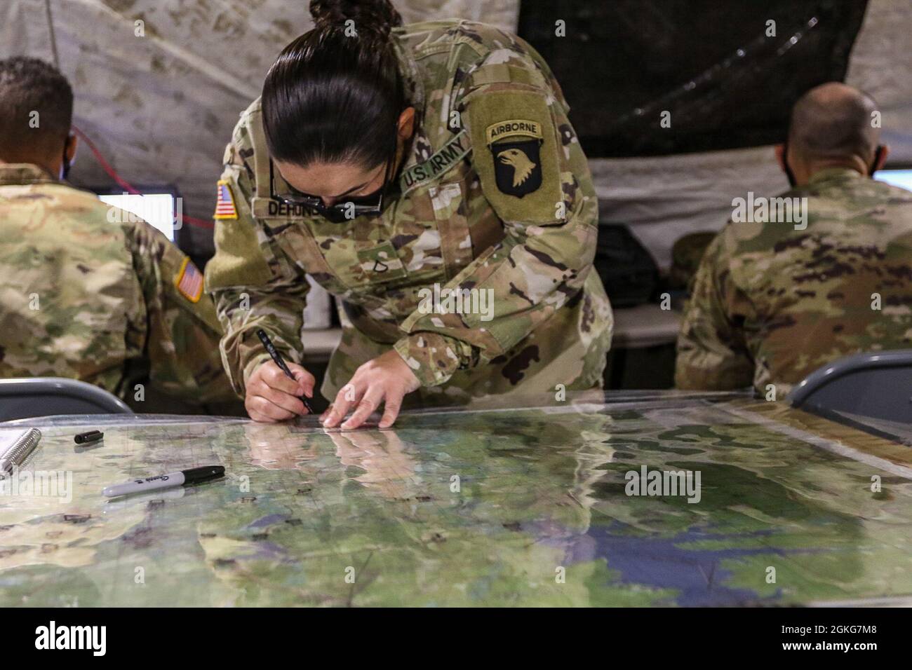 326th engineer battalion air assault hi-res stock photography and ...